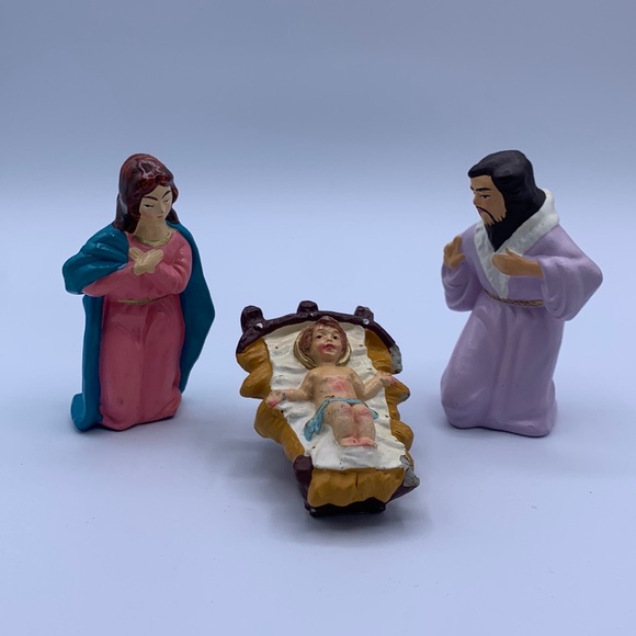 Vintage | Holiday | Vintage Chippy Plaster Ceramic 3 Piece Nativity Set ...
